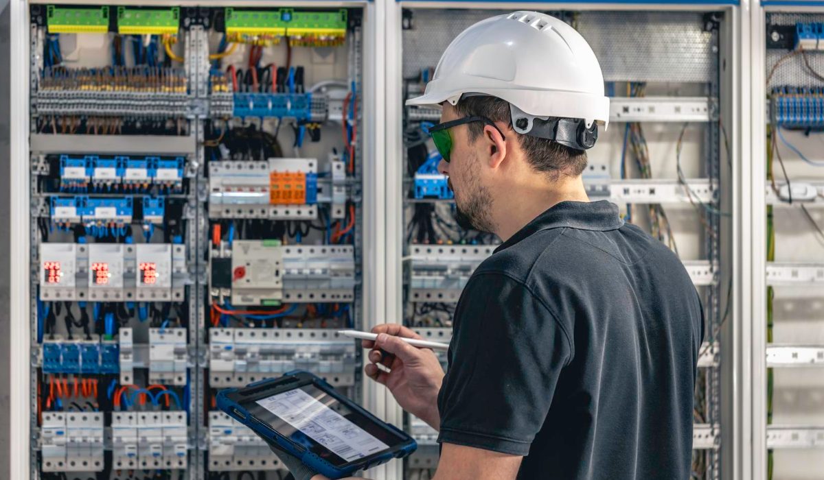 Tableros NLAB: Seguridad y Eficiencia en Circuitos Eléctricos - Master ...