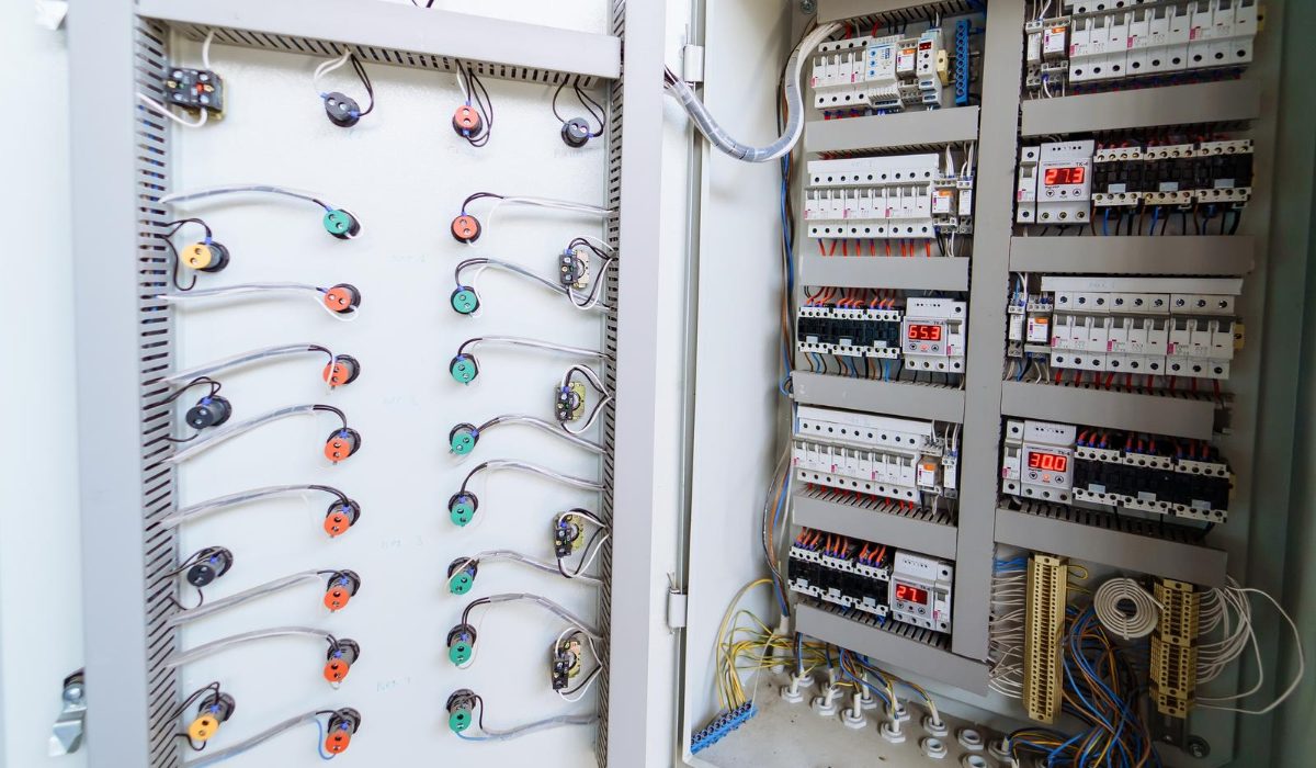 8 Ventajas de utilizar tableros de aislamiento en proyectos eléctricos ...